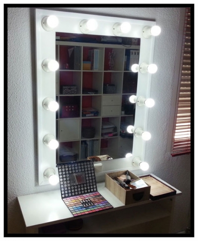 Espejo con Luces de Camerino y Maquillaje "Hollywood". Blanco. Vertical ...